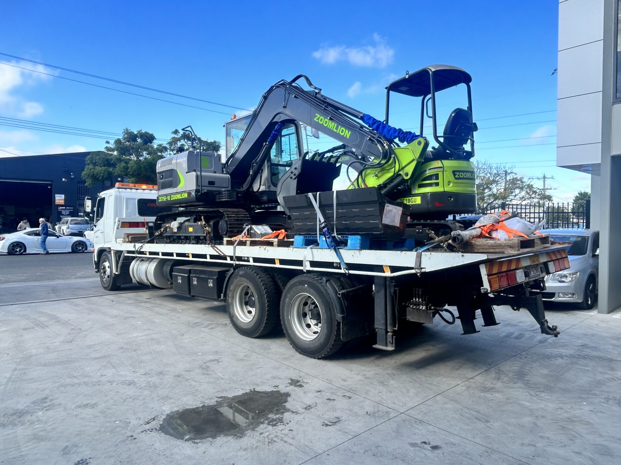 Services - PRO TILT TRANSPORT
